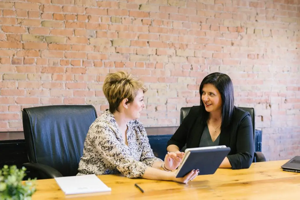 10 Ways to Lead by Example in Health and Social Care – Care Learning