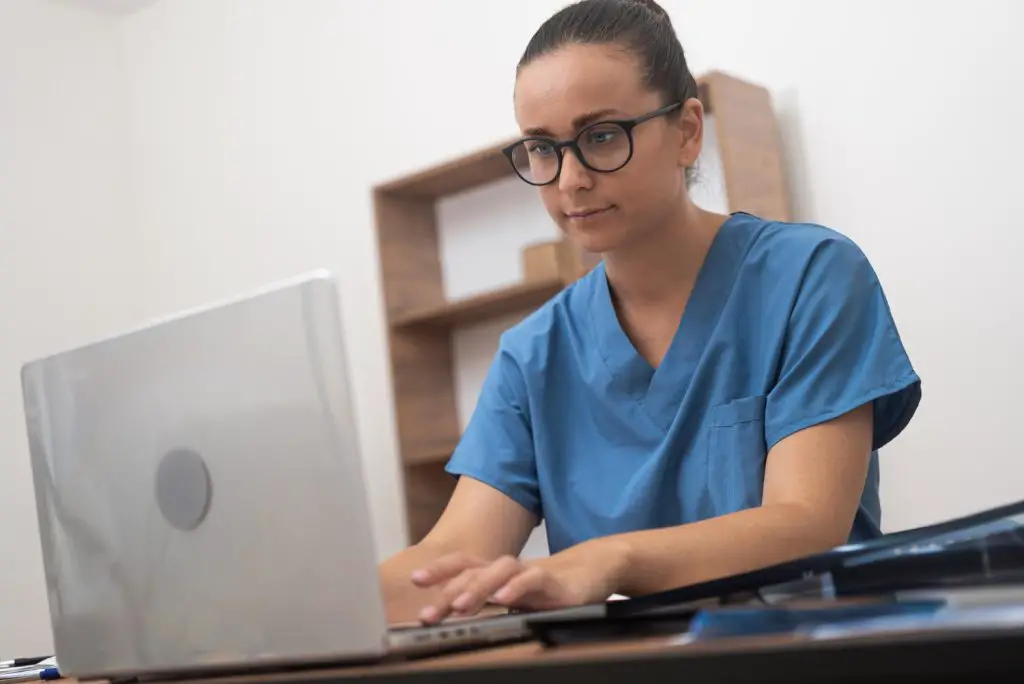 Display Screen Equipment (DSE) Training Course – Care Learning